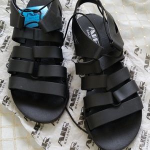 Air Balance | Shoes | Air Balance Comfort Rubber Sandals Size 6 | Poshmark